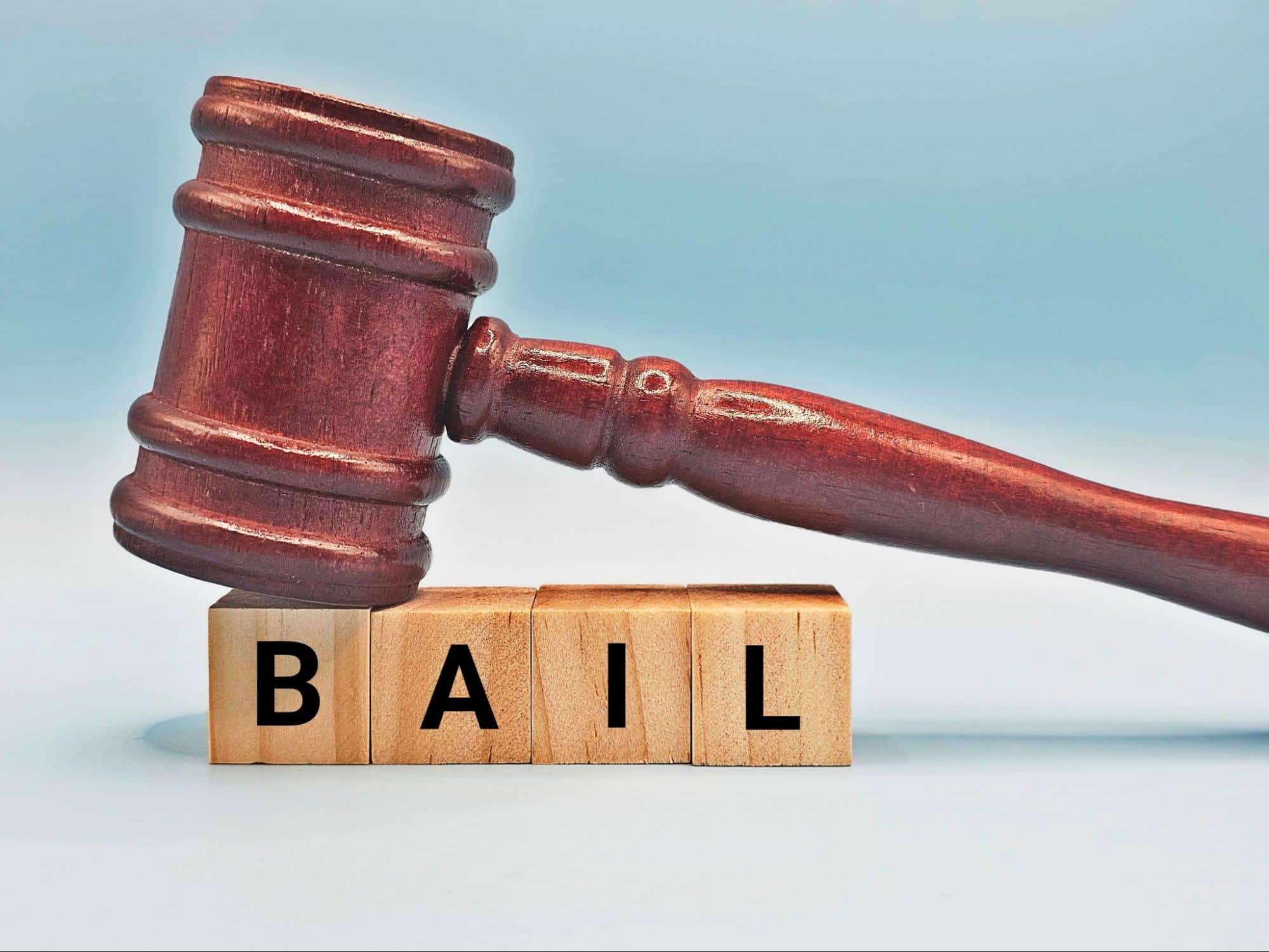 The Legal Difference Between Being Released on Bail and on Recognizance ...